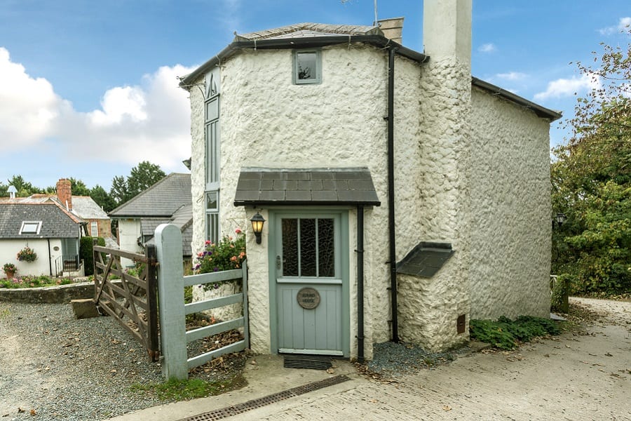 Luxury Family Cottage for 4 | Round House | Broomhill Manor